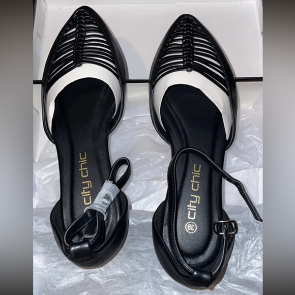 City Chic | Shoes | Nwt Addie Flats | Poshmark